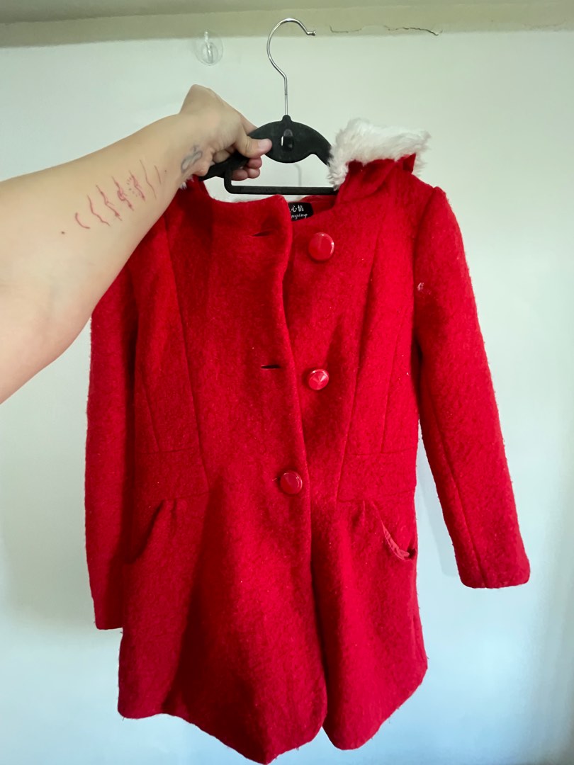 Hooded Red Wool Short Tench Coat with white Fur, Women's Fashion, Coats ...