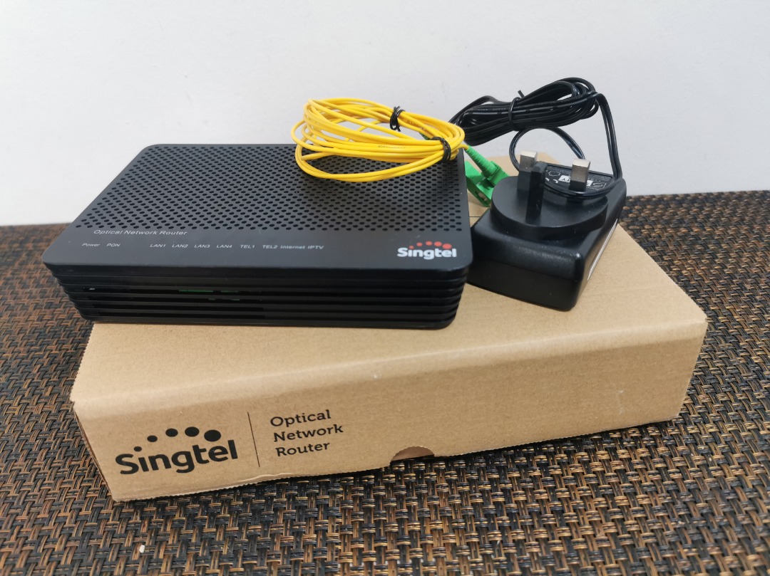 Huawei EchoLife Optical Network Router HG8240T5, Computers & Tech ...