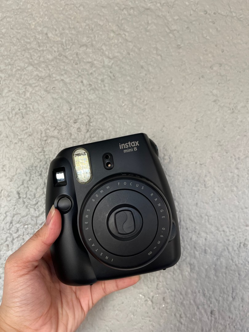 INSTAX MINI 8 w/ CASE & BATTERY, Photography, Cameras on Carousell
