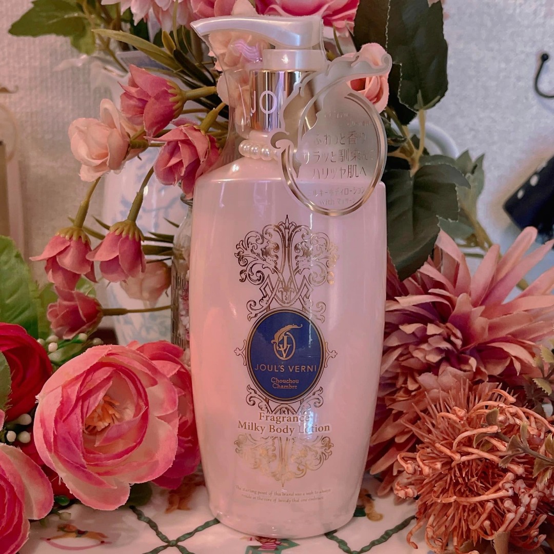 JOULS VERNI Scrunchy Chambre Luxury Fragrant Berry Scent Milky Body ...
