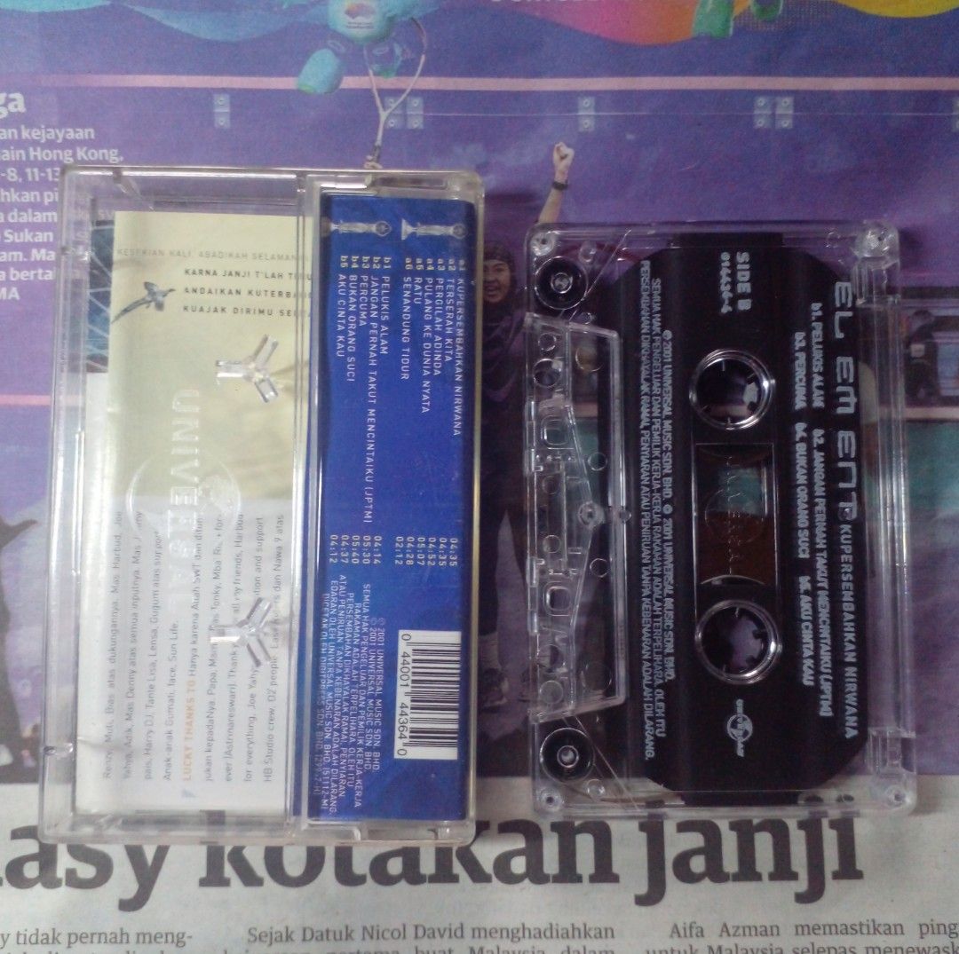 Kaset Element Kupersembahkan Nirwana, Hobbies & Toys, Music & Media ...