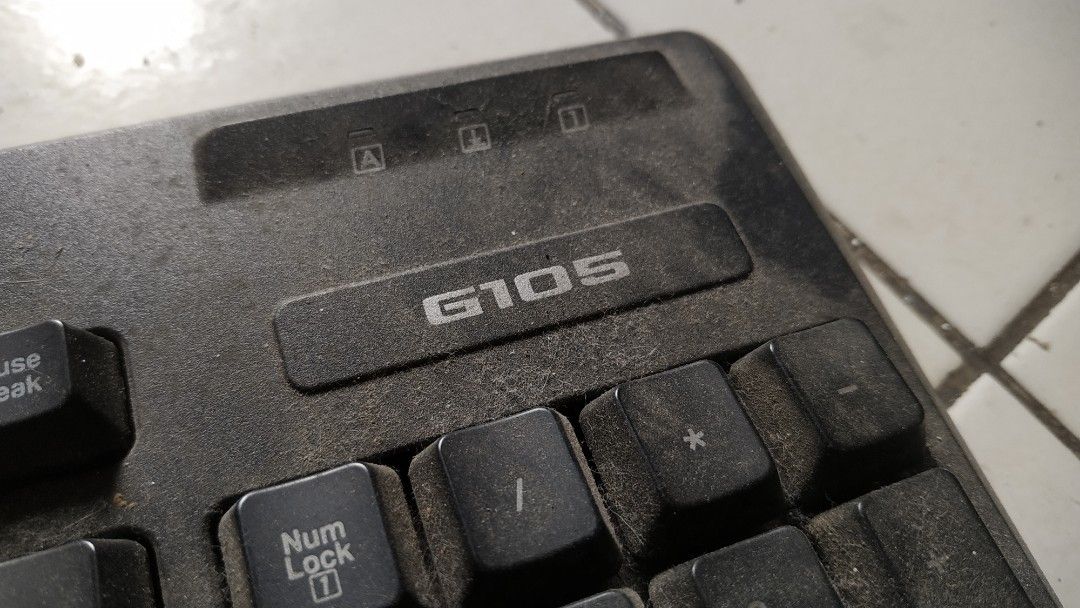 Keyboard Logitech G105 Gaming, Elektronik, Bagian Komputer & Aksesoris di Carousell