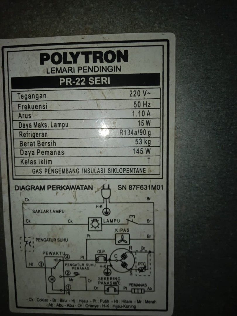 Kulkas 2 pintu Polytron PR 22 seri, Kitchen & Appliances di Carousell