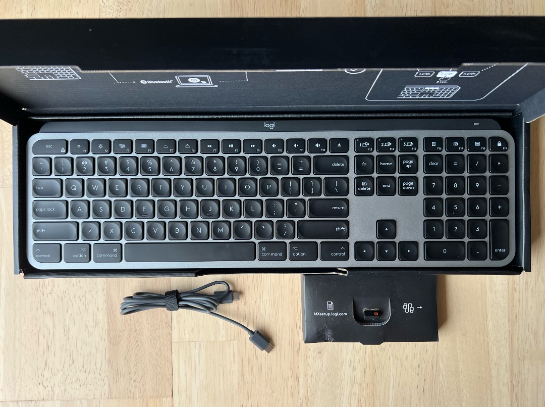 Logitech MX Keys for Mac | Logitech Master Series, Computers & Tech ...