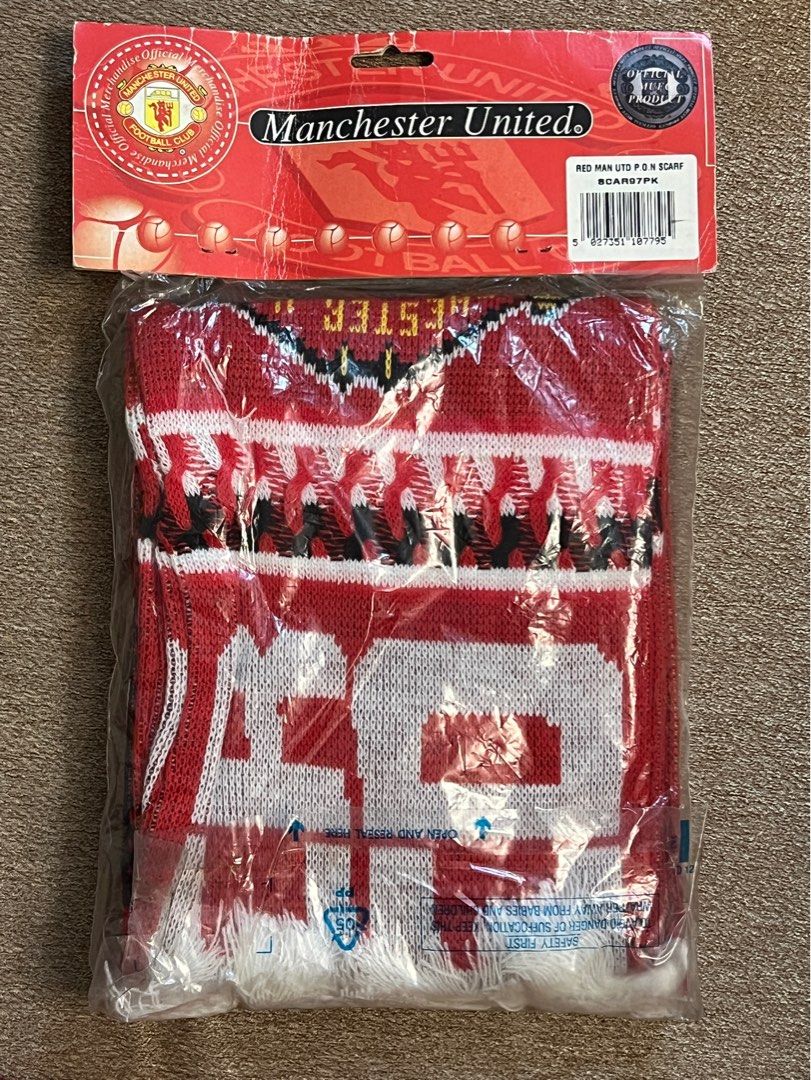 Manchester United FC Scarf, Hobbies & Toys, Memorabilia & Collectibles ...