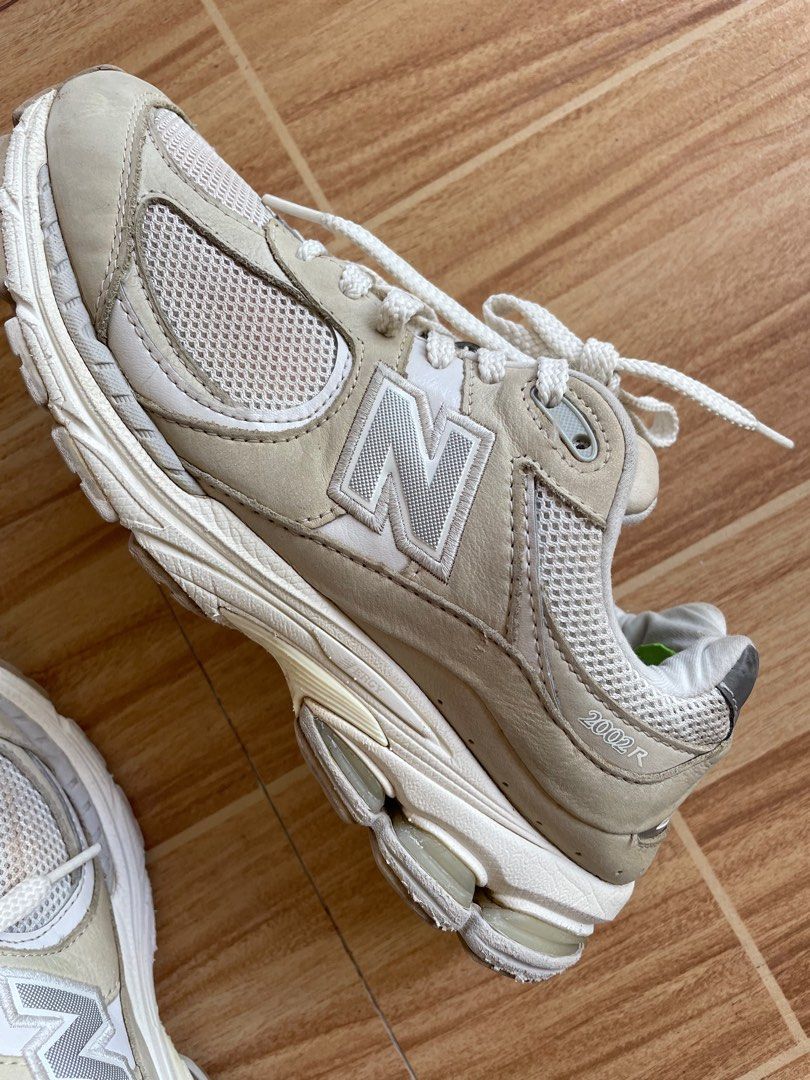 NB 2002R, Men's Fashion, Footwear, Sneakers on Carousell