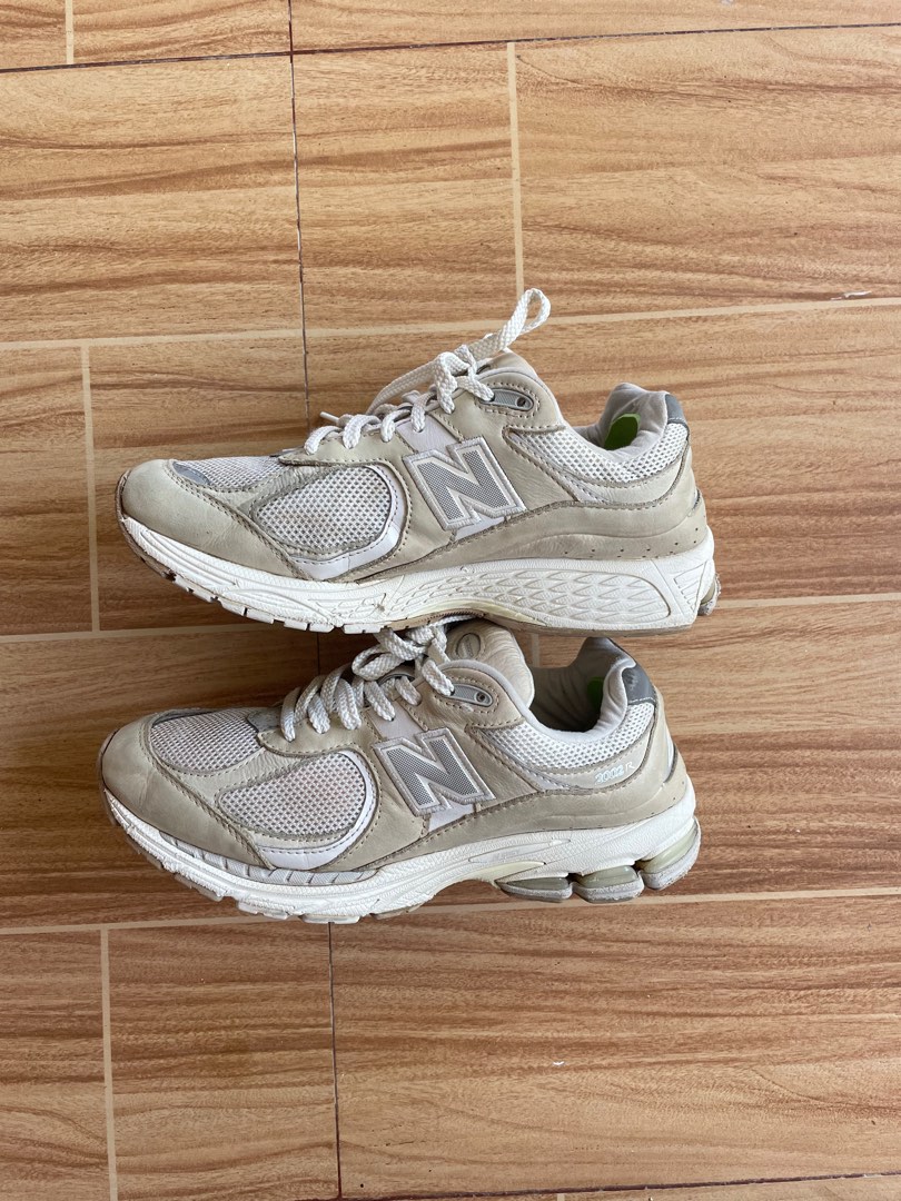 NB 2002R, Men's Fashion, Footwear, Sneakers on Carousell