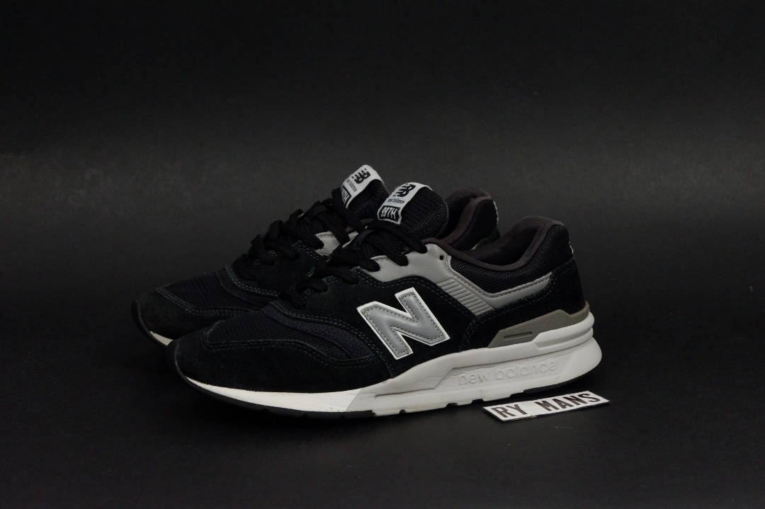 New Balance 997 Black, Men's Fashion, Footwear, Sneakers on Carousell