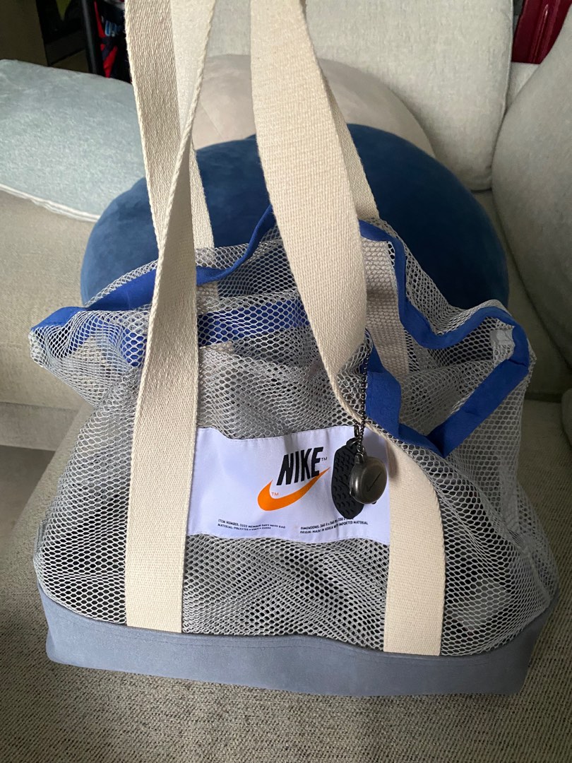 Nike Summer Mash Tote bag, Women's Fashion, Bags & Wallets, Tote Bags ...