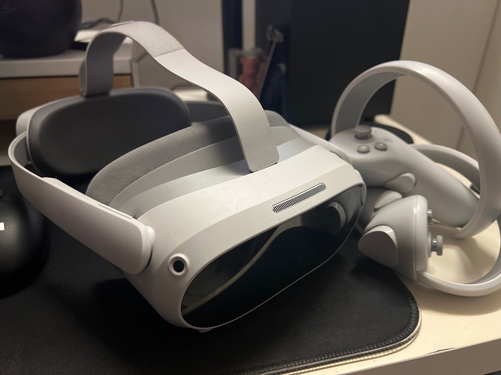 PICO 4 VR HEADSET | REALLY REALLY NEW, Video Gaming, Gaming Accessories ...