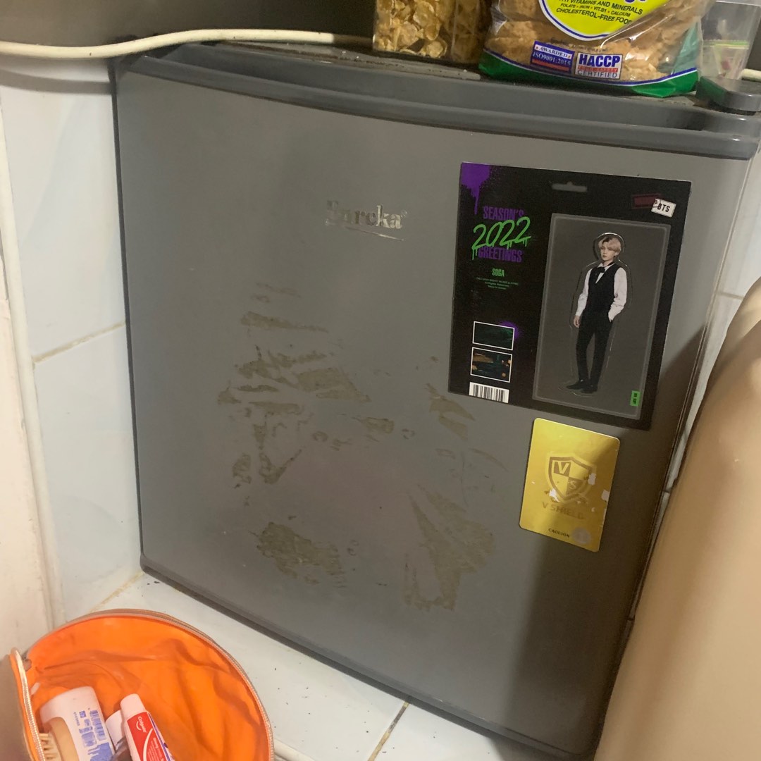 PRELOVED EUREKA MINI BAR REF / REFRIGERATOR, Furniture & Home Living ...