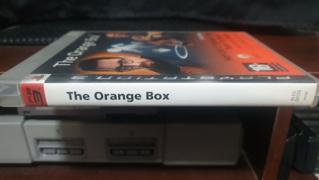 PS3 the Orange Box Half-Life 2 episode 1 2 Portal Team Fortress 2 valve ...