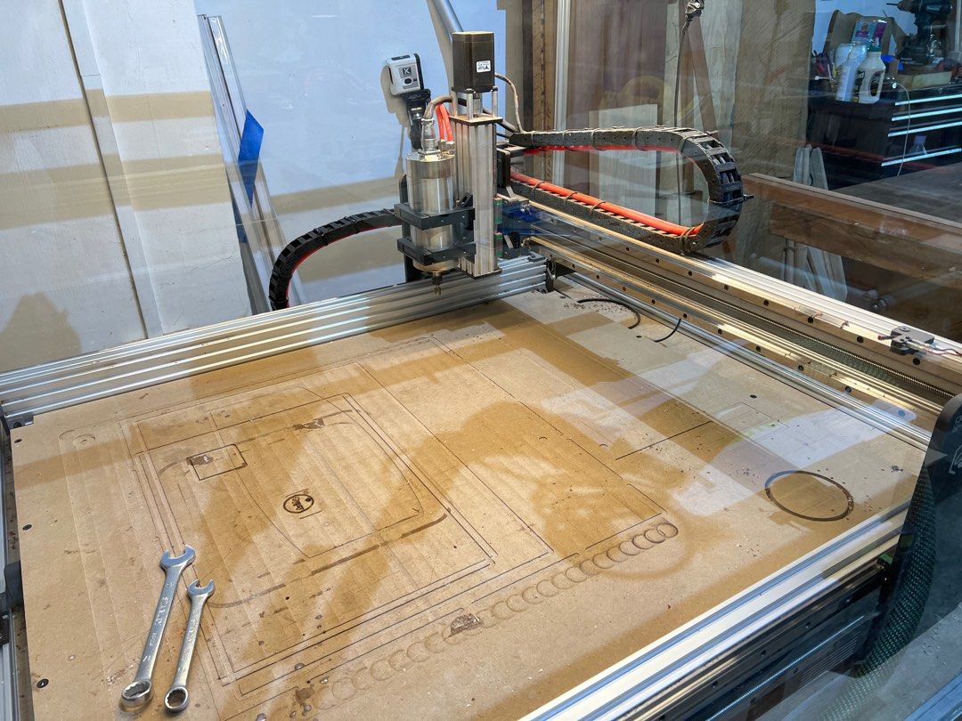 Queen bee PRO 1010 CNC with Blackbox Controller and Enclosure, Hobbies & Toys, Stationery ...