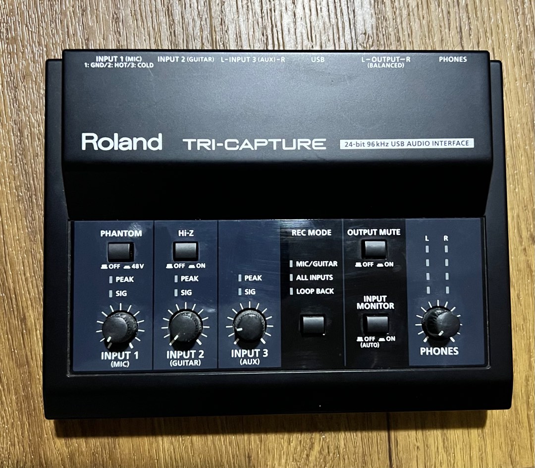 Roland Tri -Capture Audio Interface, Hobbies & Toys, Music & Media ...