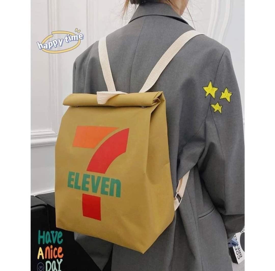 Seven eleven backpack, 他的時尚, 包包與錢包, 背包在旋轉拍賣