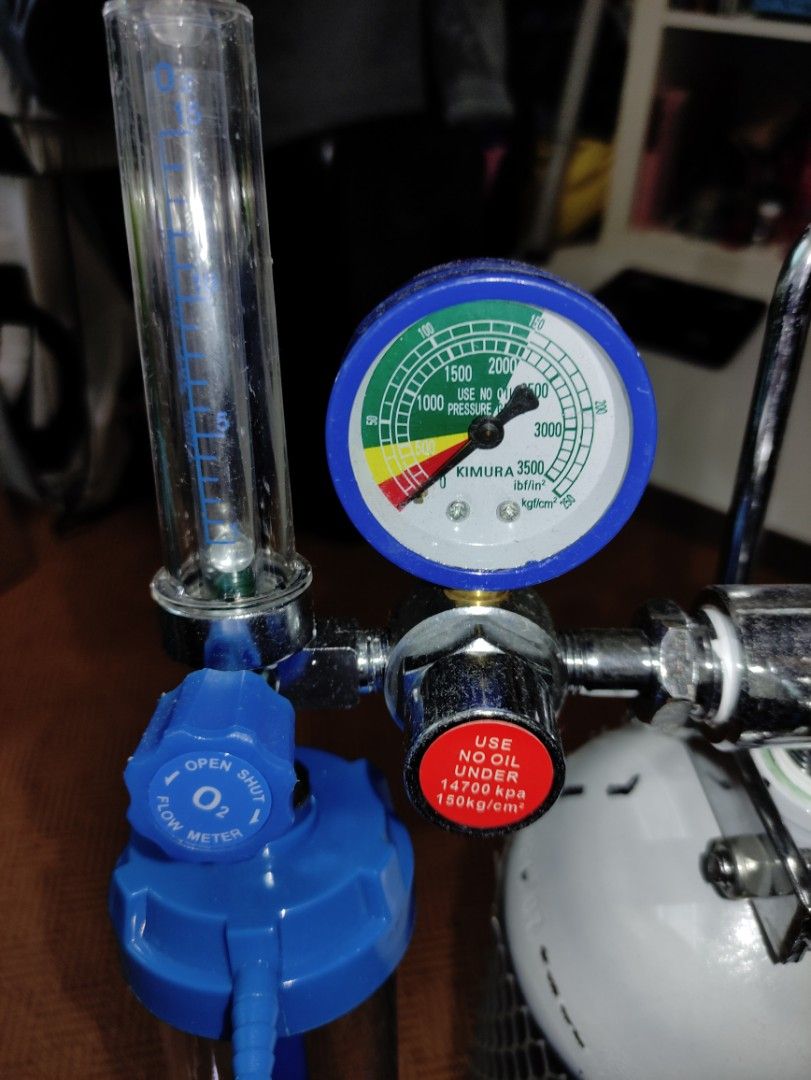 Steel Oxygen Cylinder (5 Litre) with Regulator and Humidifier, Health ...