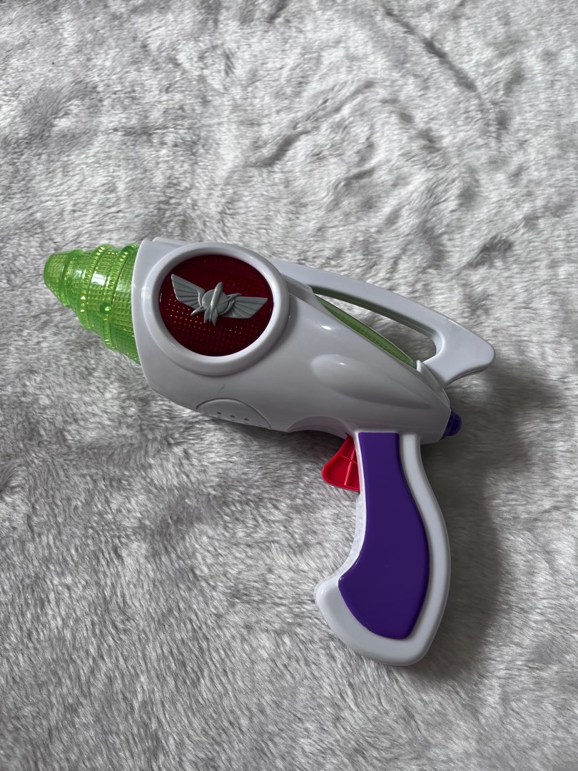 Thinkway Disney Pixar Buzz Lightyear Infinity Blaster, Hobbies & Toys ...