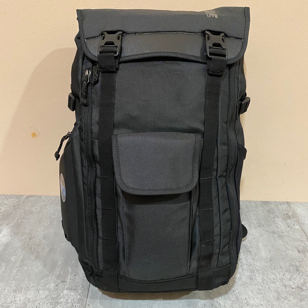 Thule laptop backpack bag, Computers & Tech, Parts & Accessories ...