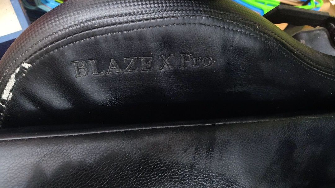 Tomaz - Blaze X Pro, Furniture & Home Living, Furniture, Chairs on ...