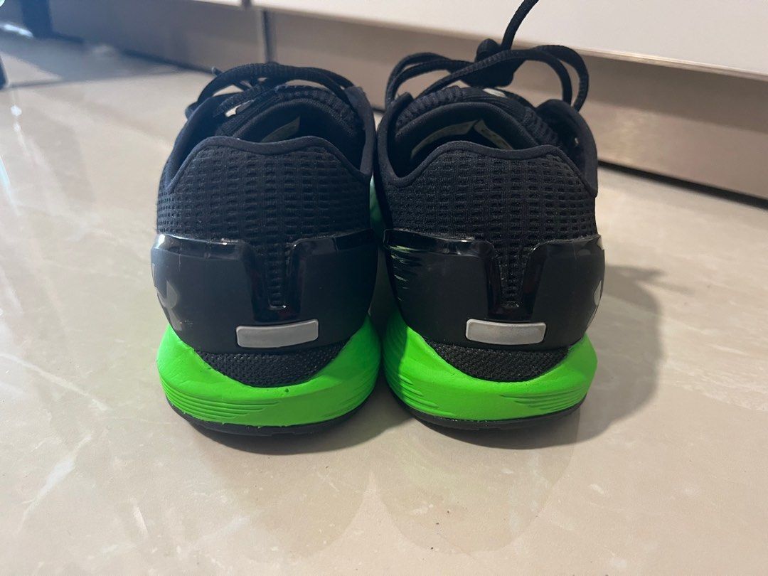 Under Armour Running Shoe with Bluetooth function, Women's Fashion ...