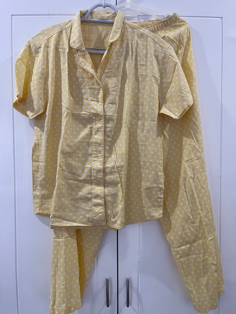 Uniqlo Pajama set, Women's Fashion, Undergarments & Loungewear on Carousell
