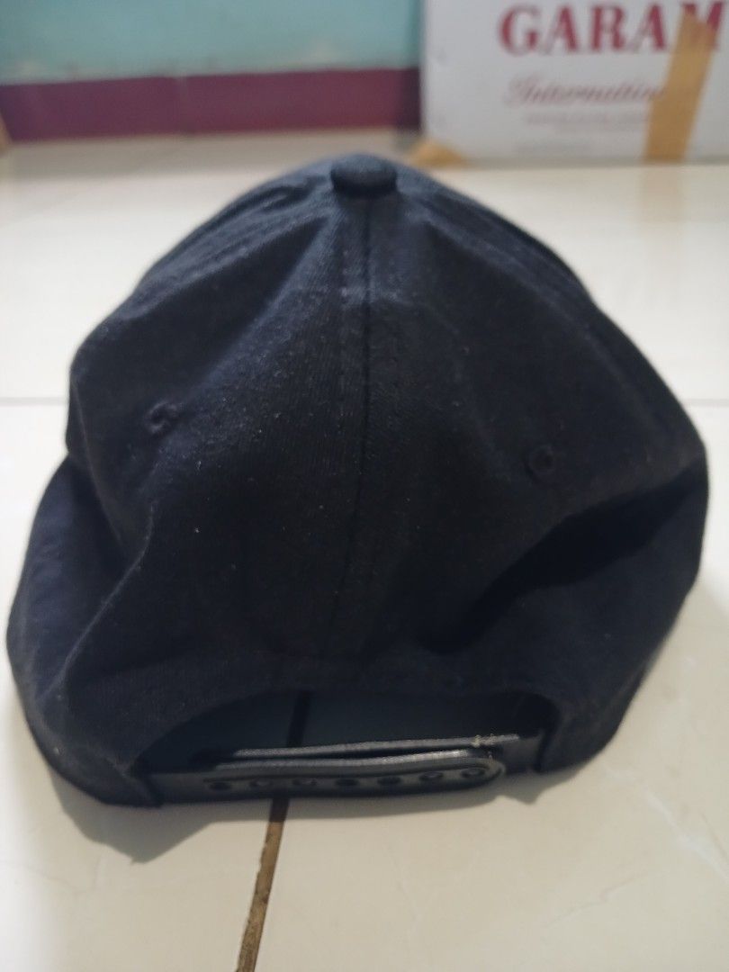 Valorant Champions Tour Official Merchandise Cap, Fesyen Pria ...