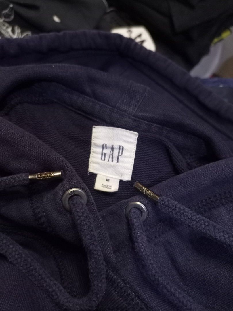 Vintage Gap, Men's Fashion, Activewear on Carousell