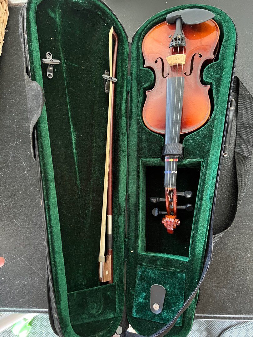 Violin for kids, Everything Else, Others on Carousell