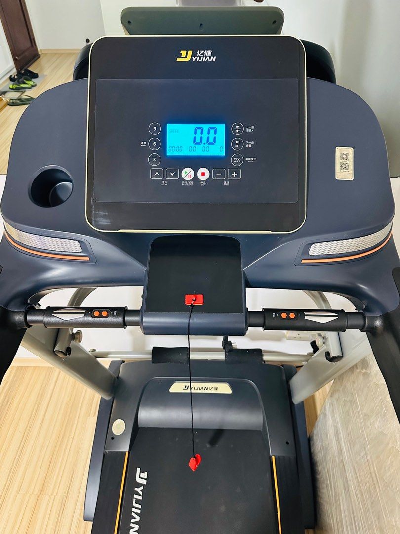 Yijian Treadmill (HEAVY DUTY), Sports Equipment, Exercise & Fitness ...