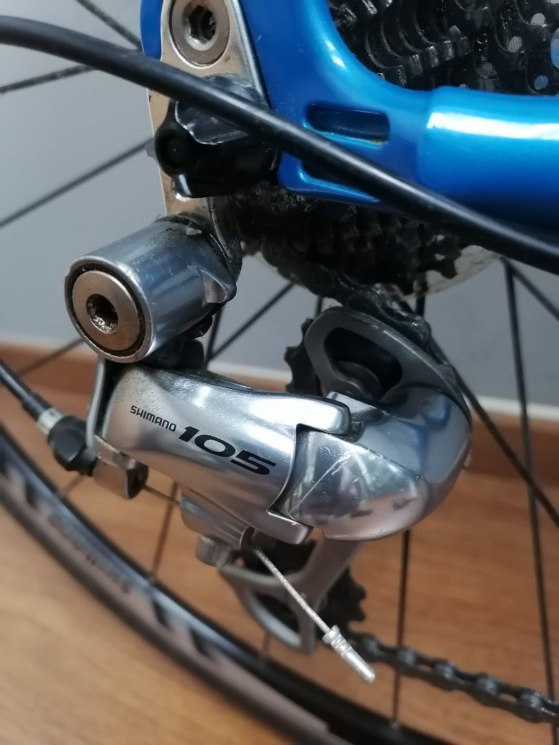 Avanti Roadbike, Shimano 105 gear groupset, Sports Equipment, Bicycles ...