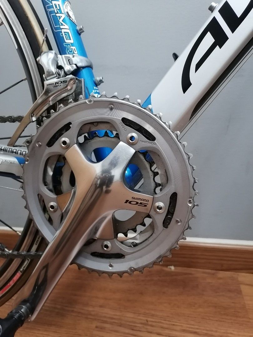 Avanti Roadbike, Shimano 105 gear groupset, Sports Equipment, Bicycles ...