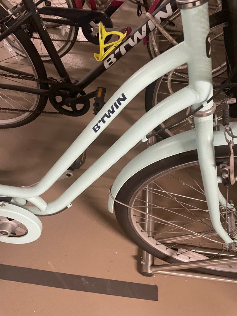 B twin elops , Sports Equipment, Bicycles & Parts, Bicycles on Carousell