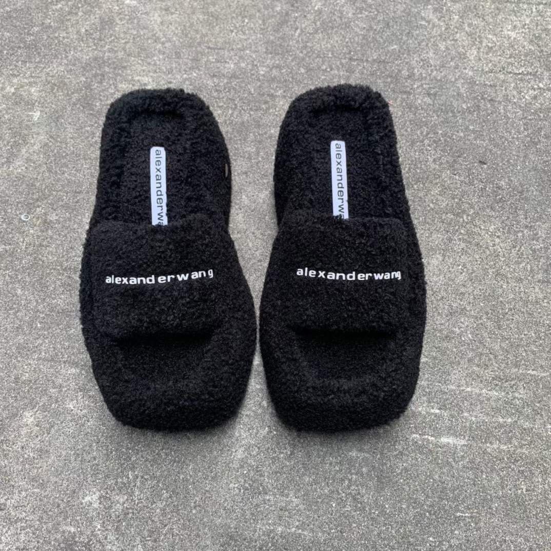 BN authentic Alexander Wang slipper, Women's Fashion, Footwear, Sandals ...