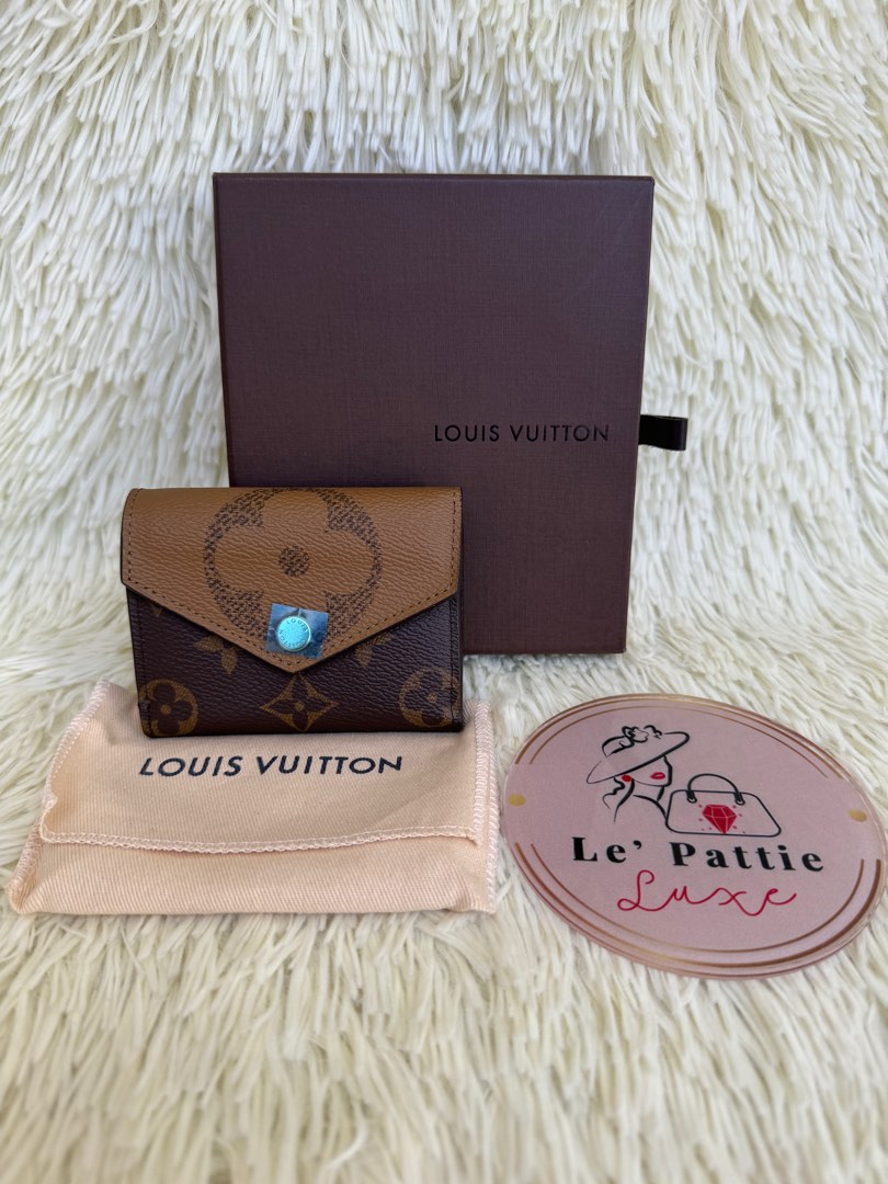 Bnew LV Zoé Compact Wallet in Reverse Monogram, Luxury, Bags & Wallets ...