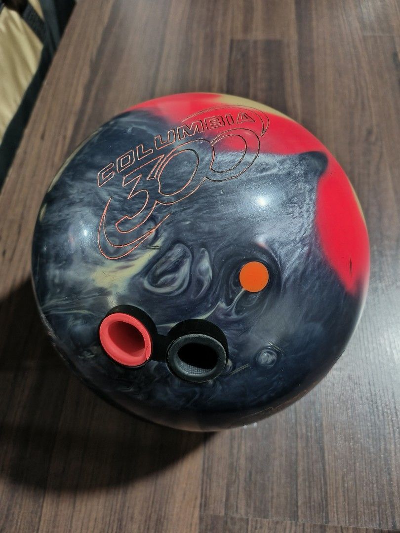 3 Bowling balls with a 3-balls roller bag, Sports Equipment, Sports & Games, Billiards & Bowling ...