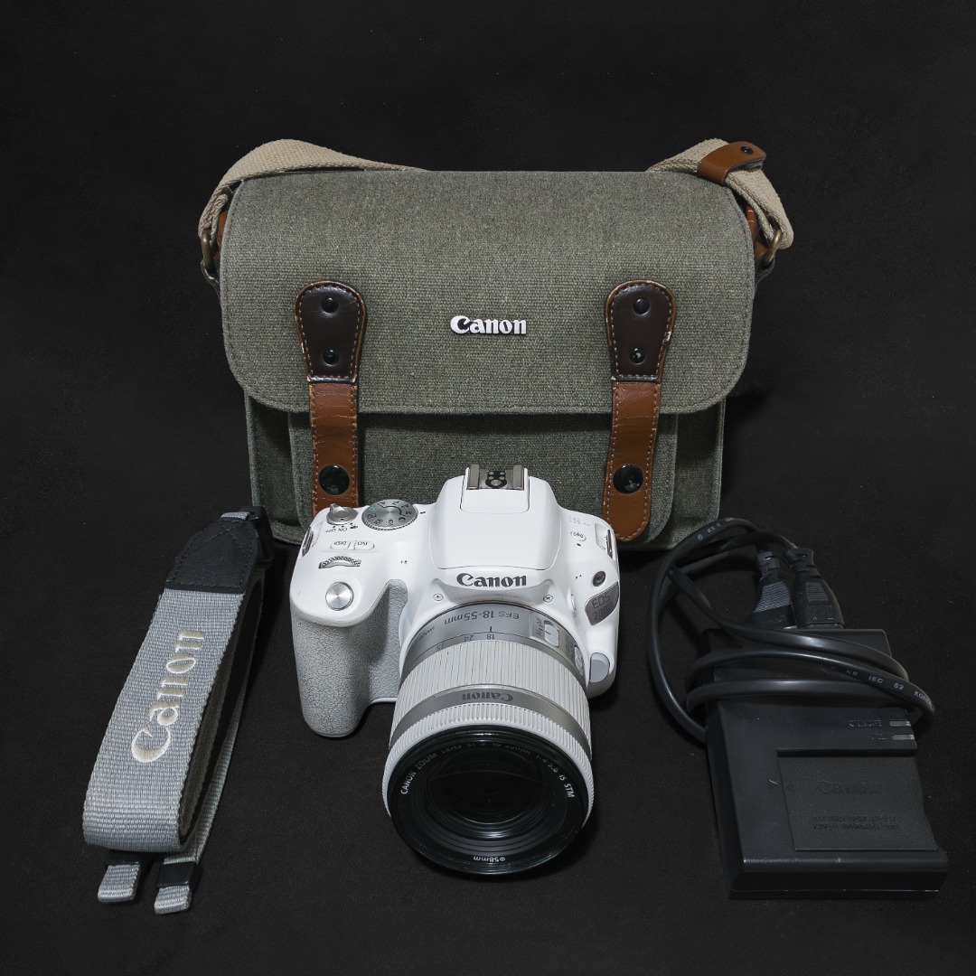 Canon 200D DLSR Camera with Kit Lens Bundle, Photography, Cameras on ...