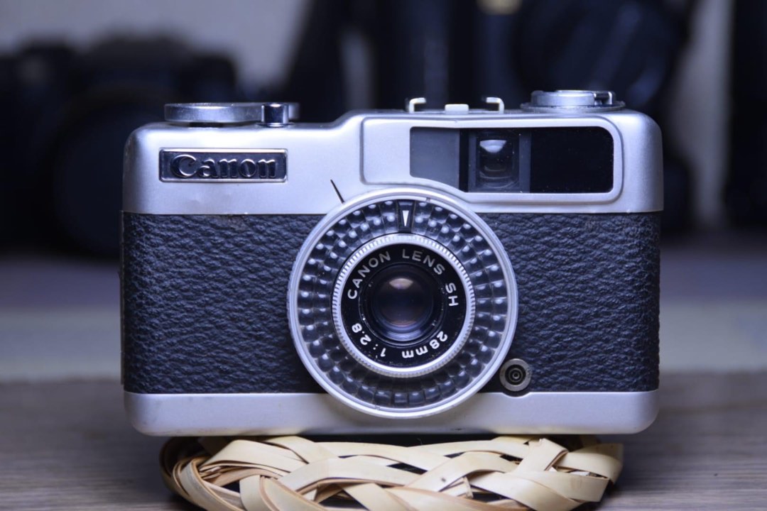 Canon Demi EE28 Film Camera, Photography, Cameras on Carousell
