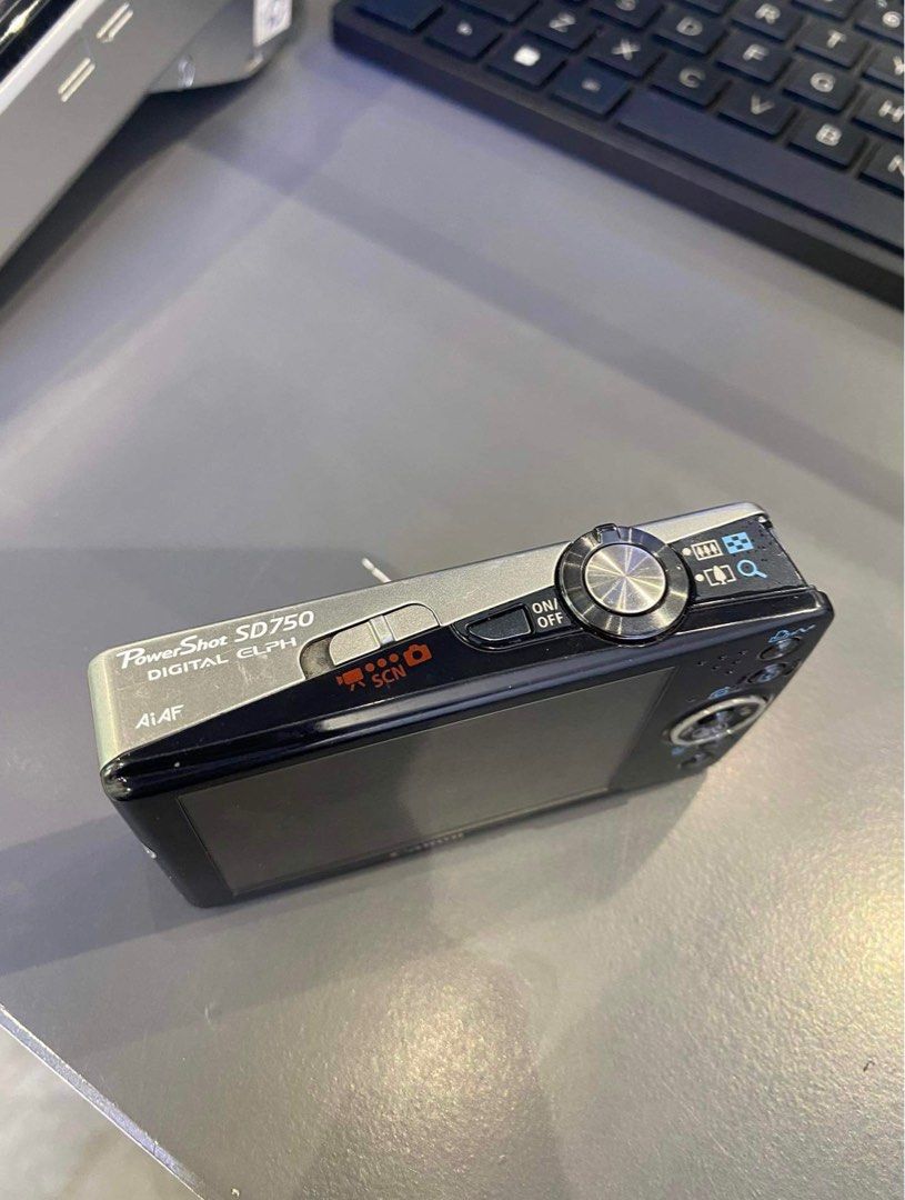 Canon Power Shot SD750 Digital Camera, Photography, Cameras on Carousell