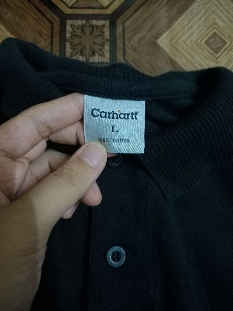 Carhatt Black (L), Men's Fashion, Activewear on Carousell