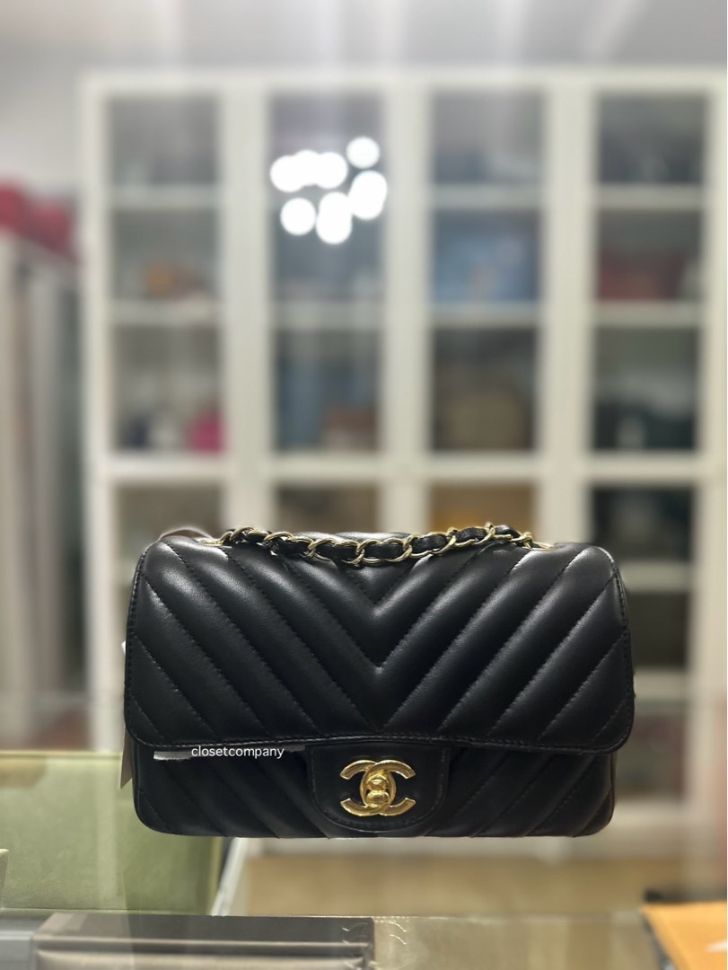 Chanel Black Mini Rectangle Chevron Lambskin and Yellow Gold Hardware ...