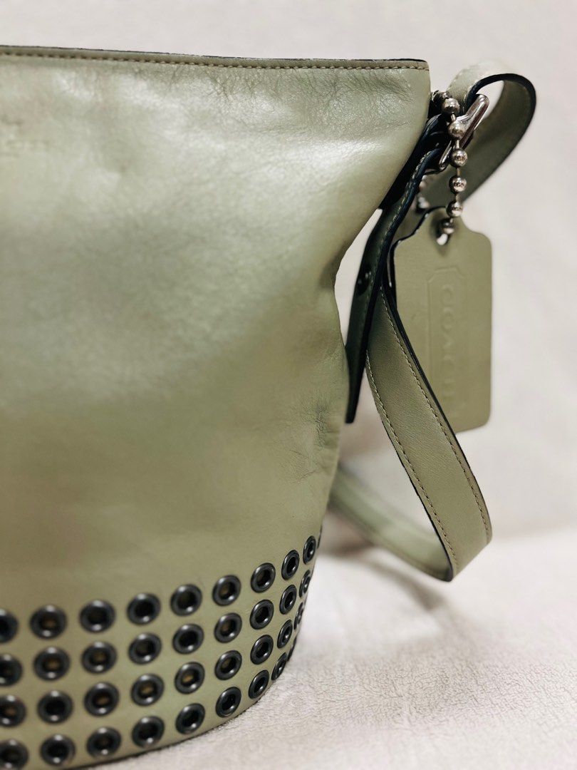 Coach Bucket Crossbody, Women's Fashion, Bags & Wallets, Cross-body ...