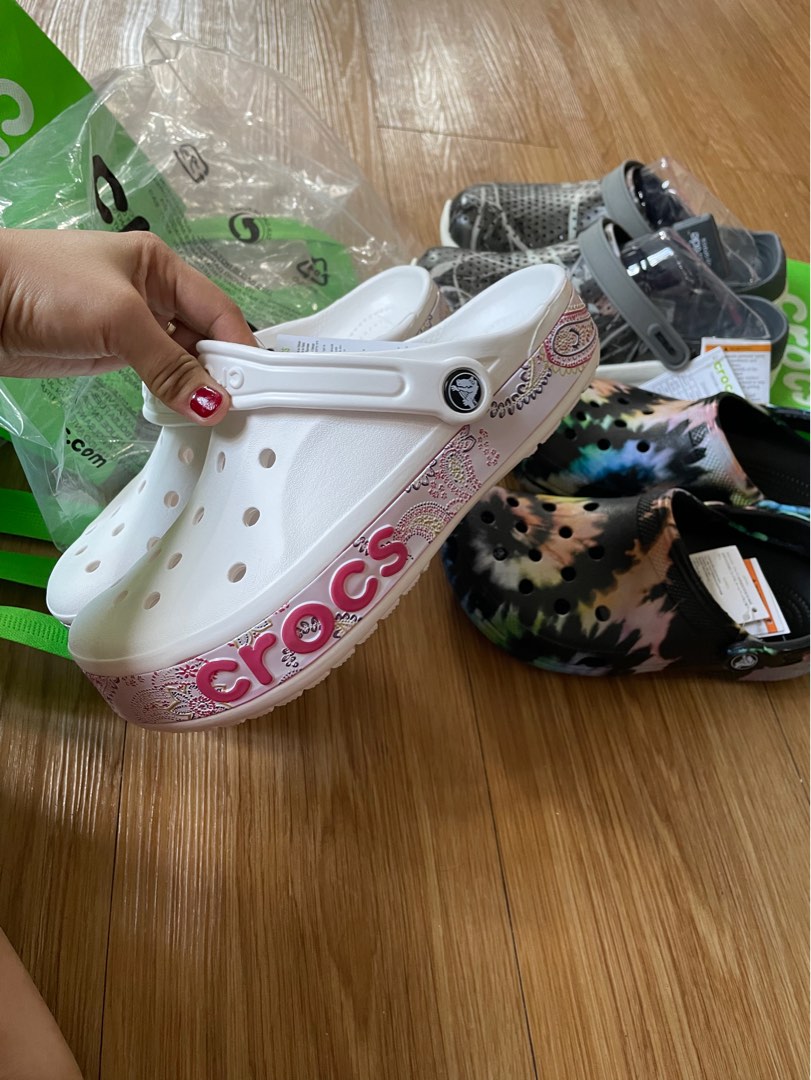 Crocs Iconic Comfort , Men's Fashion, Footwear, Flipflops and Slides on Carousell
