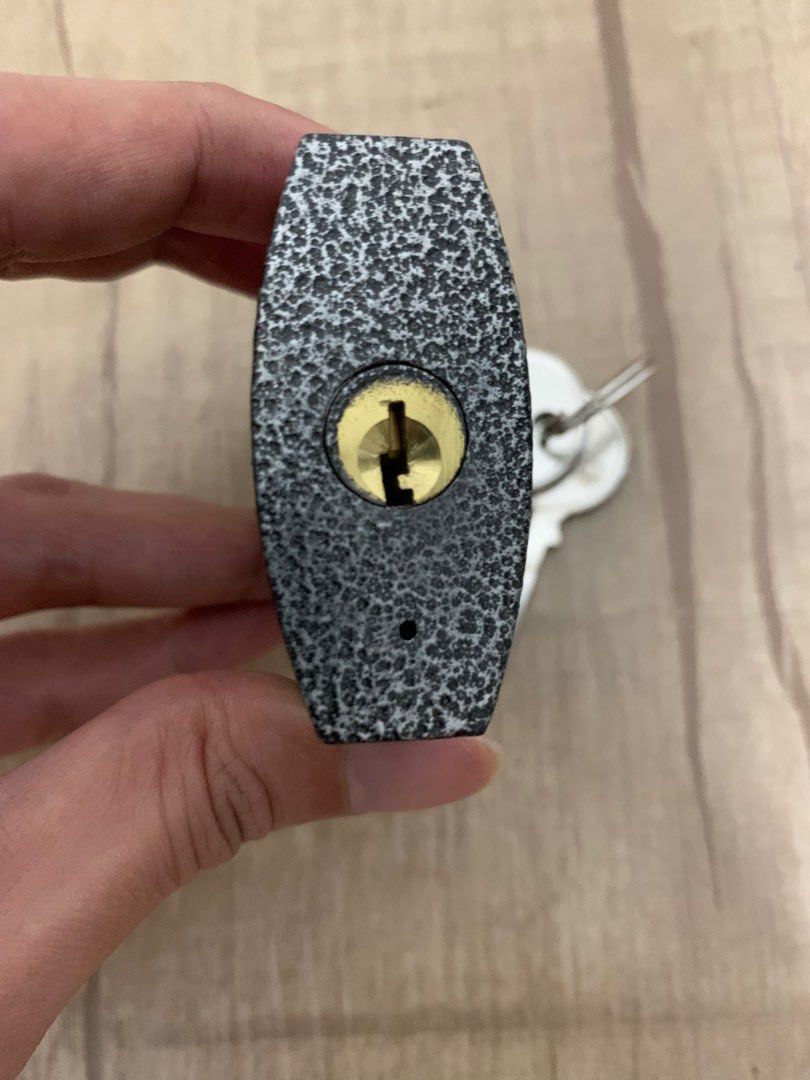 Cutaway Lock for locksport training, Furniture & Home Living, Security ...