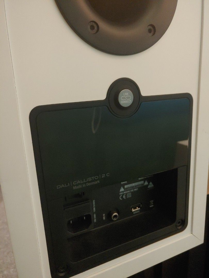 Dali Callisto 2C 2.5-way Active Wireless Powered Hi-fi Bookshelf ...