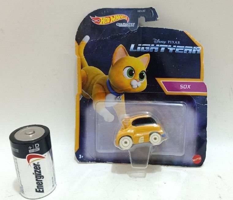 diecast hotwheels disney pixar lightyear sox car vehicle, Toys ...