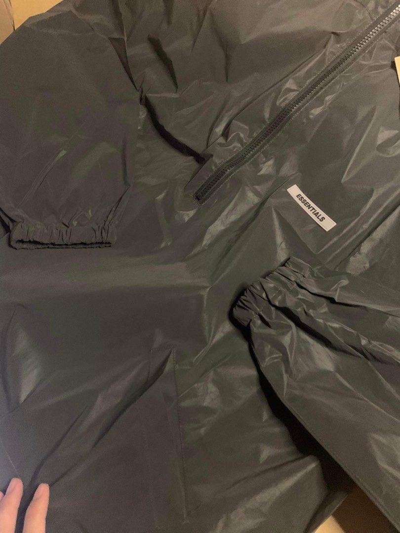 Essentials Half-Zip Windbreaker Fear of God, Men's Fashion, Tops & Sets ...