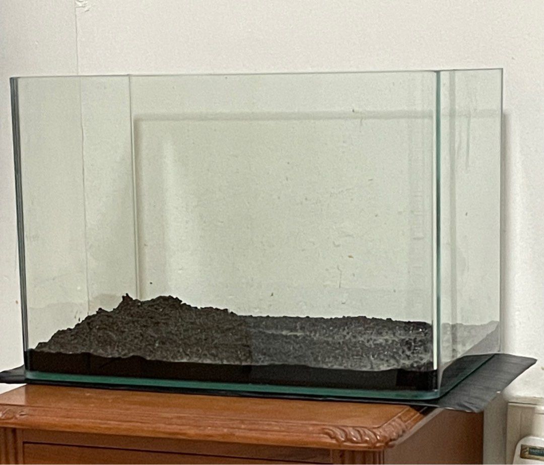 Full fish tank set, Pet Supplies, Homes & Other Pet Accessories on ...