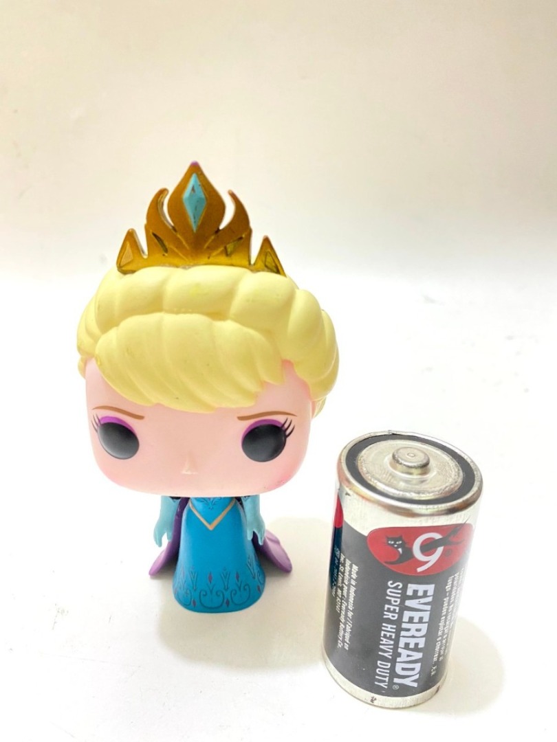 funko pop disney frozen coronation elsa figure collectible, Toys ...