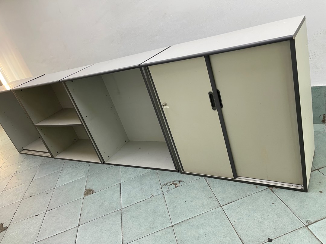 四個灰色公司層板文件櫃 grey wood file cabinet x 4 辦公室寫字樓公司工作儲物 office work files ...