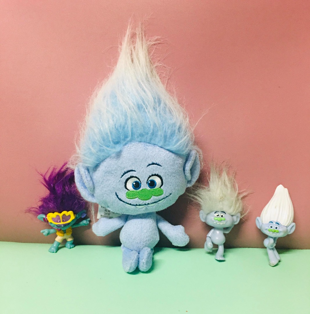 Hasbro Dreamworks Trolls Guy Diamond Hug N Plush Toy Bundle, Hobbies ...